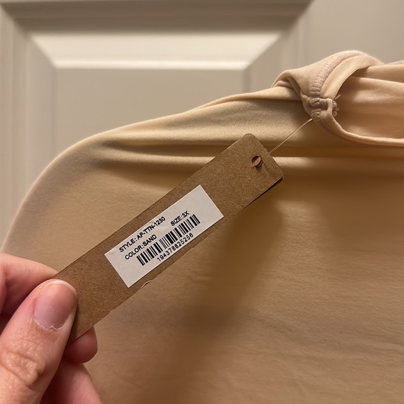 SKIMS | Tops | Skims Fits Everybody Turtleneck Top In Sand New | Poshmark